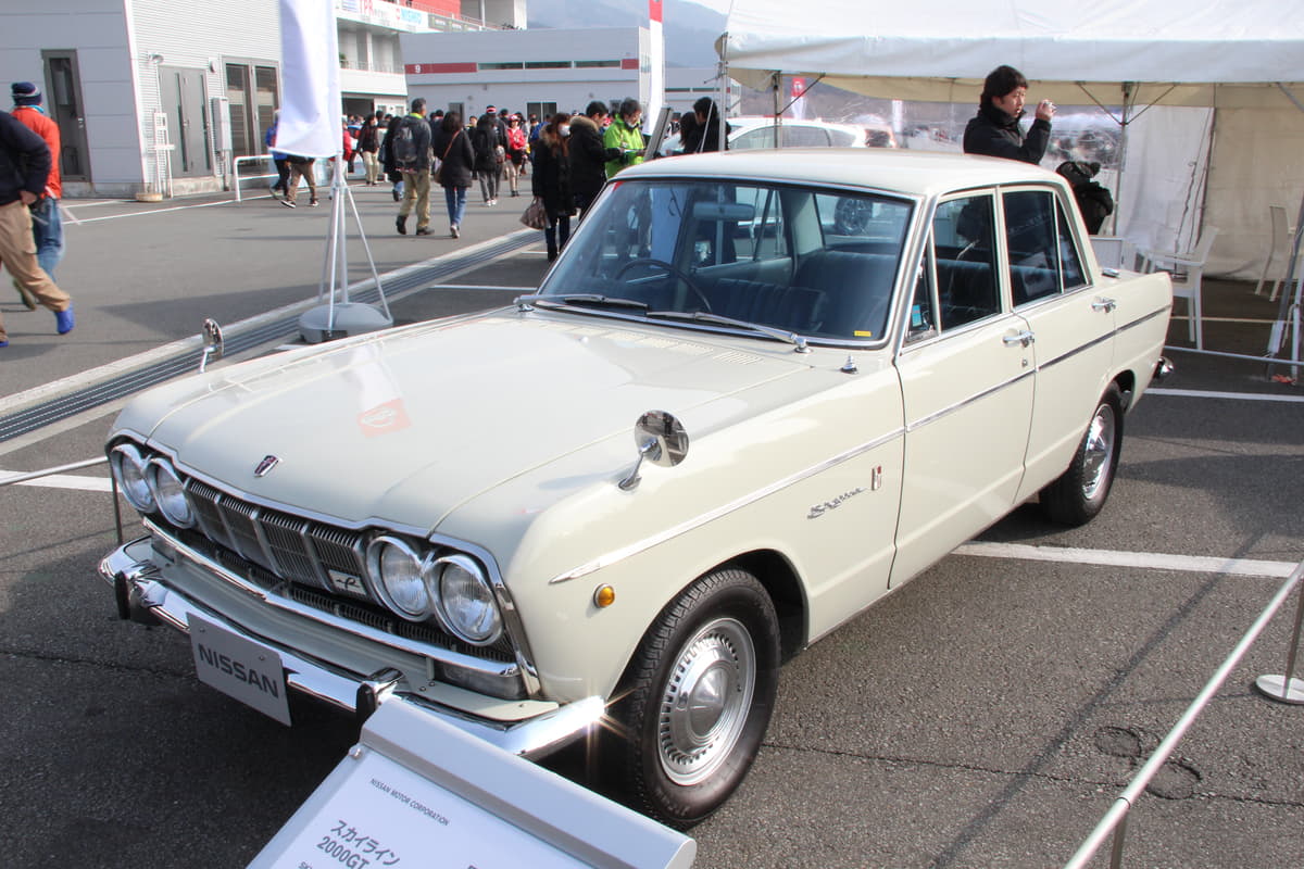 国産セダンがポルシェの前を走った日「スカイライン」モータースポーツ列伝