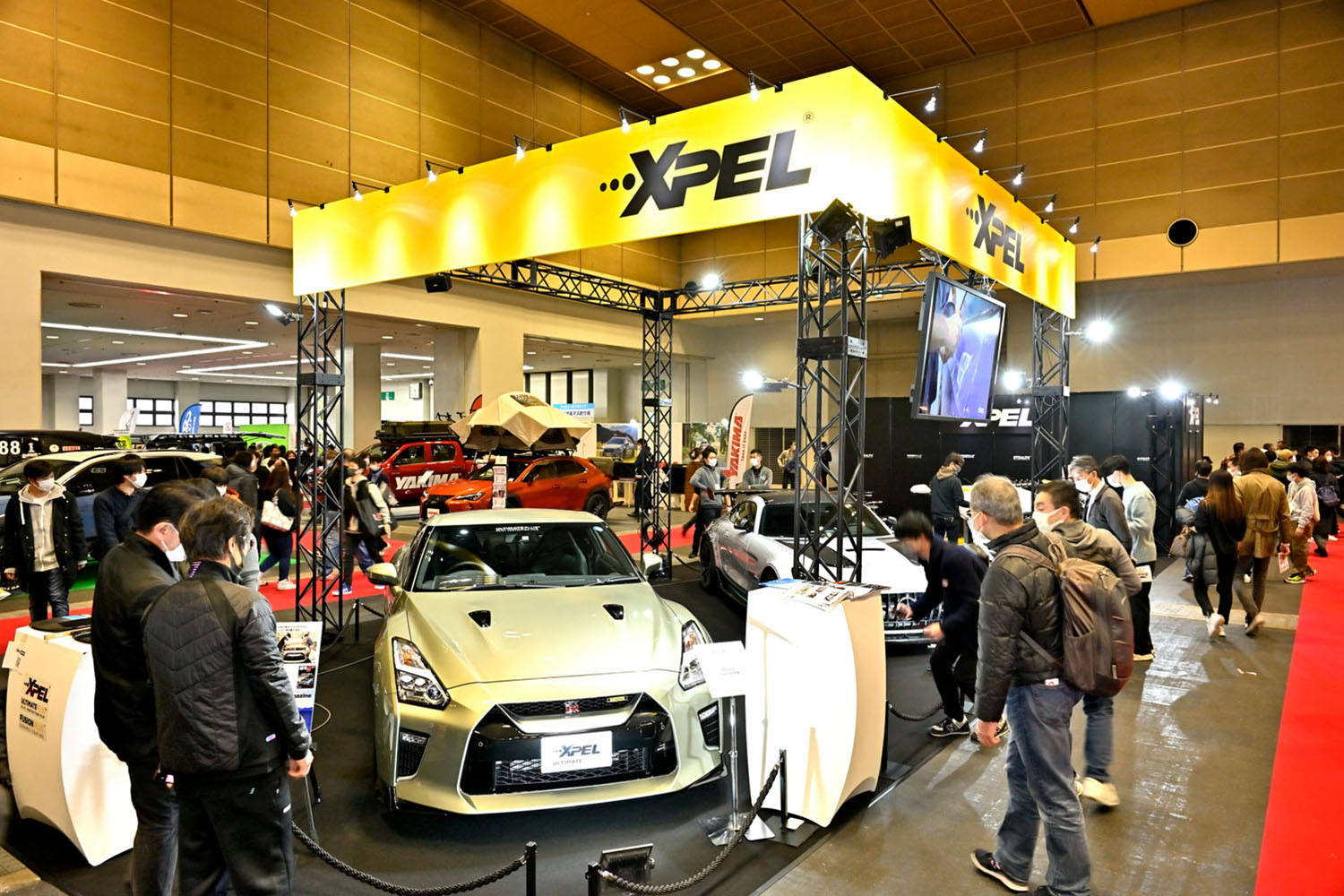 【自己修復するフィルム】輝きが長持ちする「XPEL」の「ペイントプロテクションフィルム」は普通のラッピングと何が違う？ | AUTO MESSE WEB（オートメッセウェブ） 〜クルマを文化する