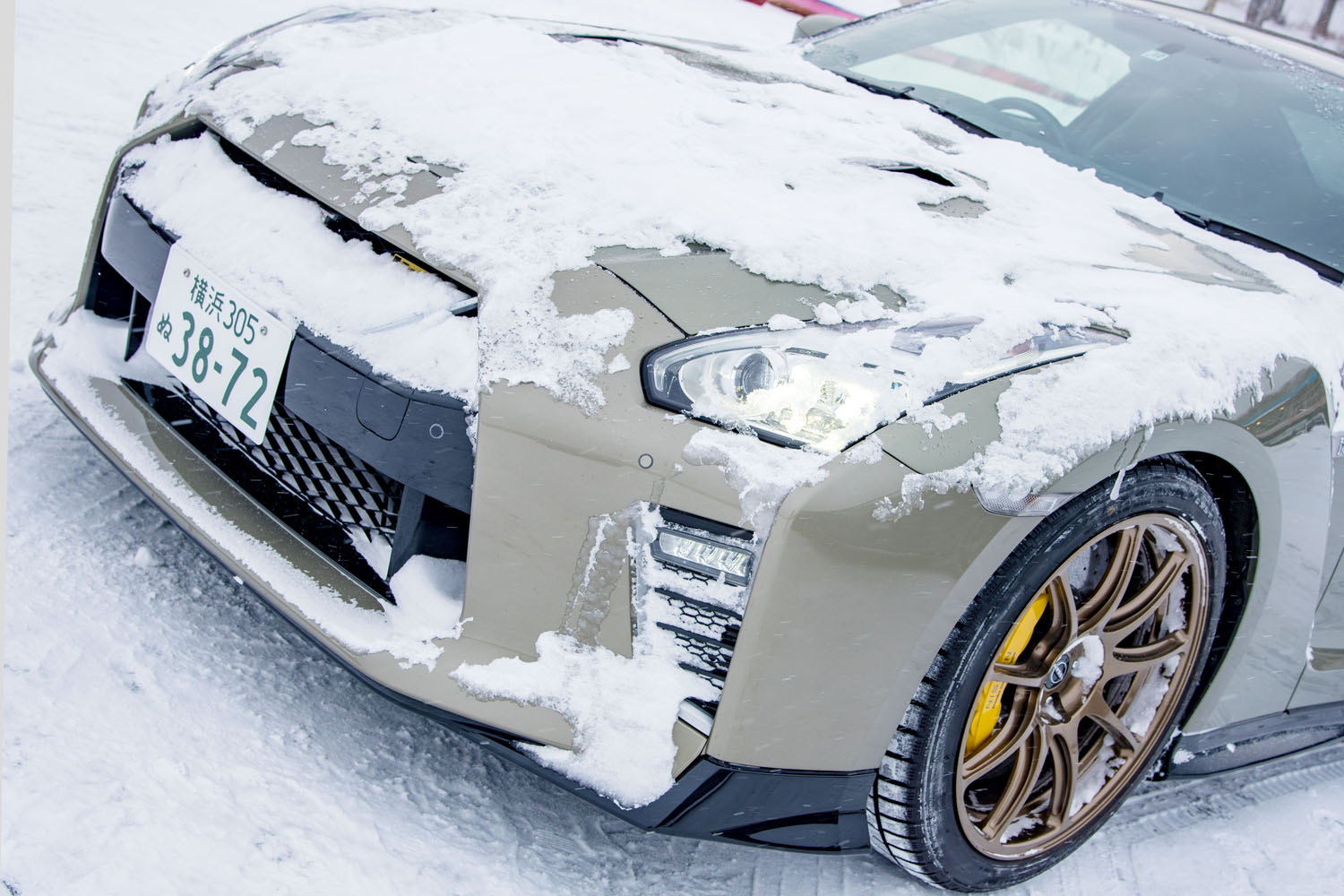 日産R35「GT-R」は氷雪路でも楽しい！「プロ直伝」乗りやすいセッティングのコツをお教えします | AUTO MESSE WEB（オート ...