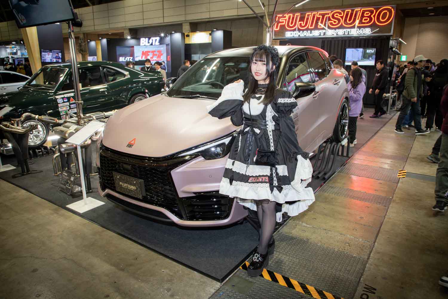 トヨタ「AE86」のレストアも「TOM’S」にかかれば異次元クオリティ！ レースカーのノウハウを生かしたボディにコンプリートエンジン…夢の1台 ...