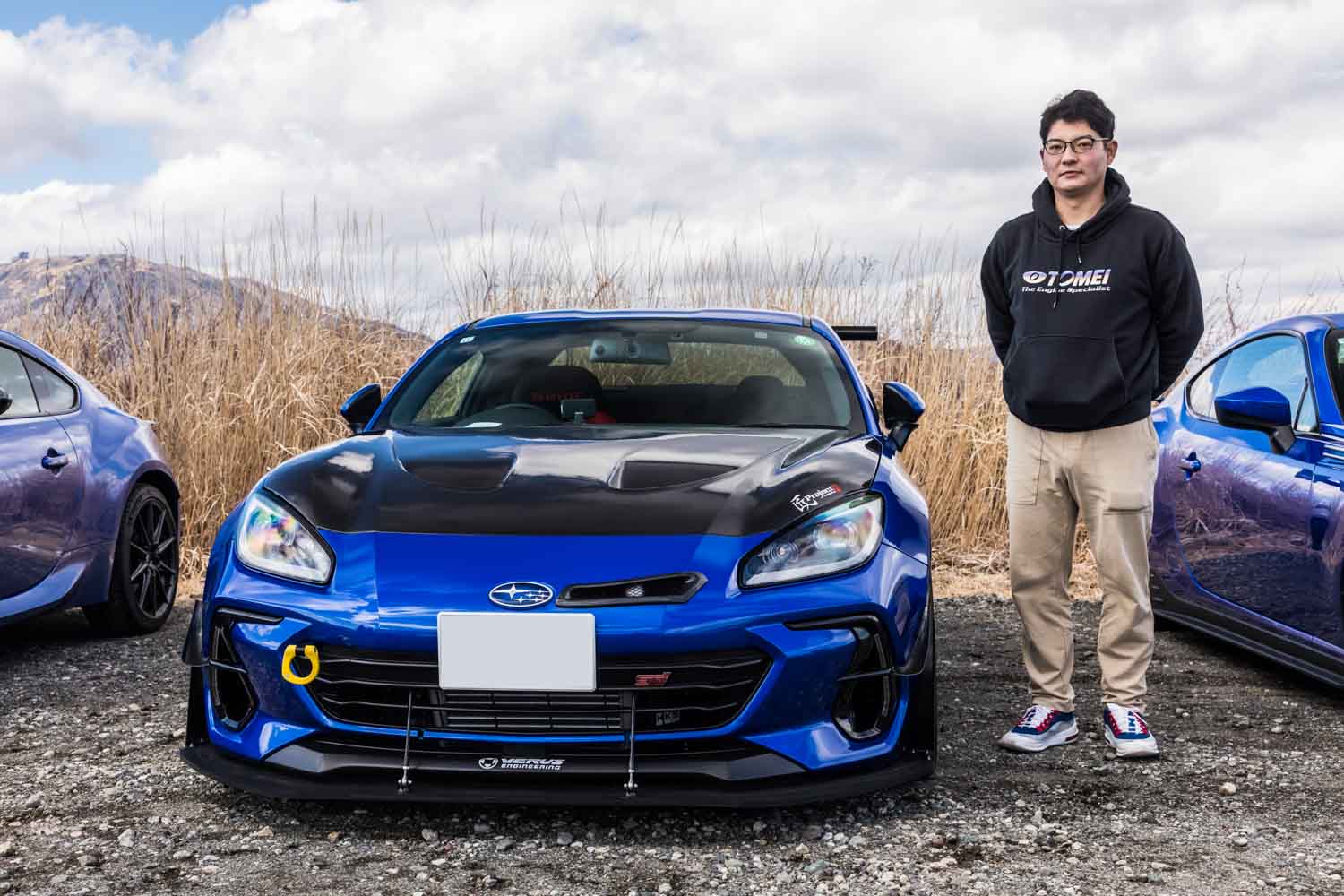 スバル「BRZ」にHKSのターボキットを装着！VERUSとSTIのエアロを上手に調和 | AUTO MESSE WEB（オートメッセウェブ） 〜クルマを文化する