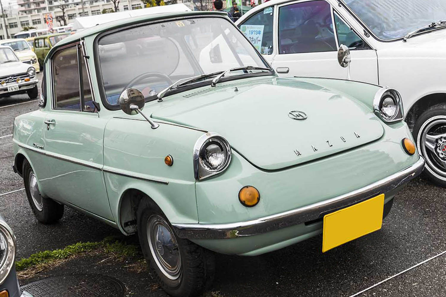 走行2万キロのホンダ「N360」を発見！ 内外装新車当時の奇跡の個体を33年間キープし続けてきたオーナーの目標は「後世に残すこと ...