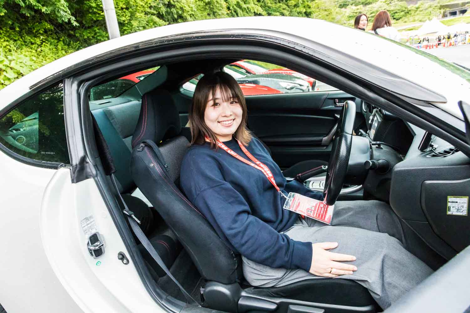 トヨタ「86」女子のサーキット本気度を物語るタイヤ！ほぼノーマル仕様ながらも果敢に攻めている | AUTO MESSE WEB（オートメッセウェブ） 〜クルマを文化する